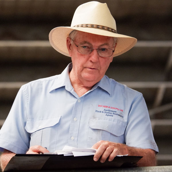 Our Team | Ian Weir and Son